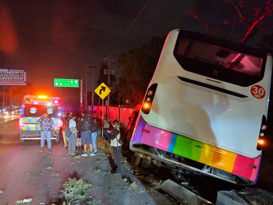 SIETE PERSONAS LESIONADAS, SALDO DEL ACCIDENTE OCURRIDO EN EL MEXIBÚS ...